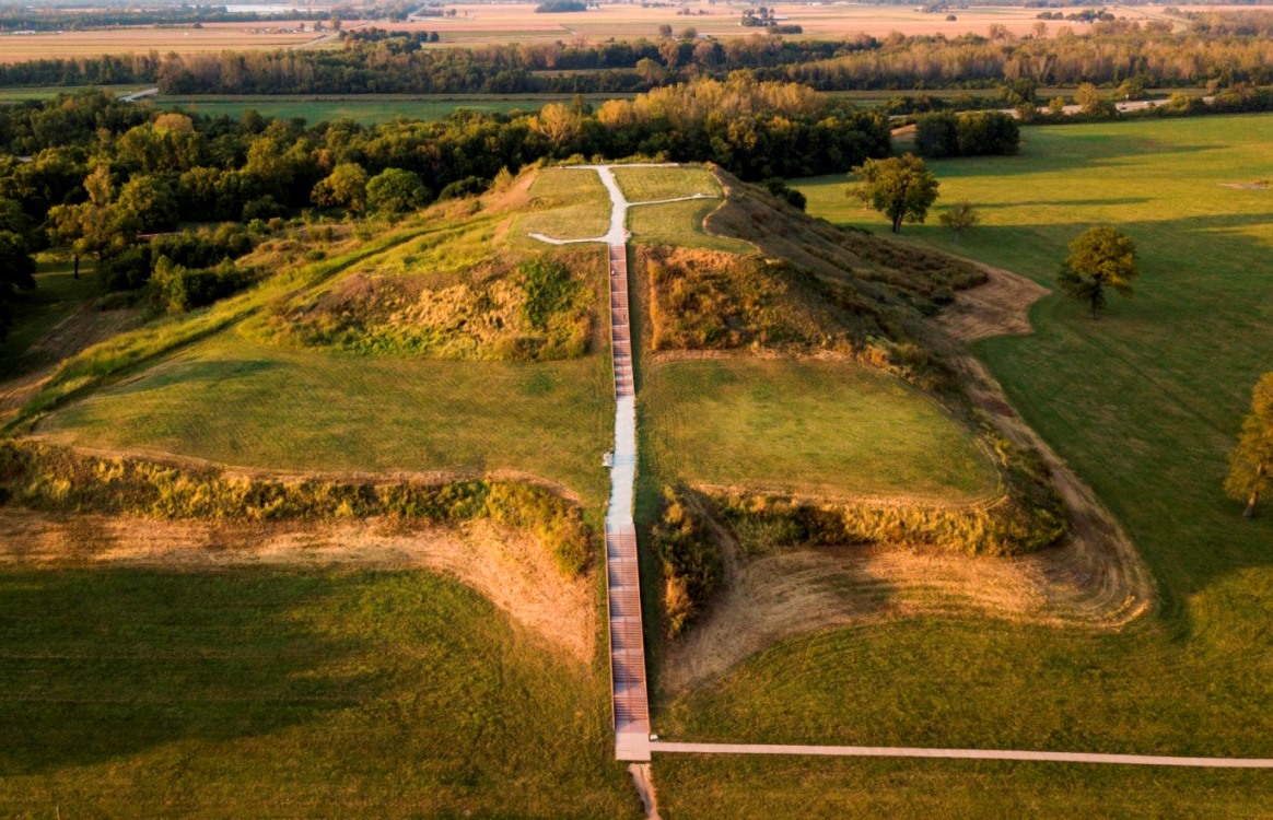 Mississippian Mound Builders Artifacts
